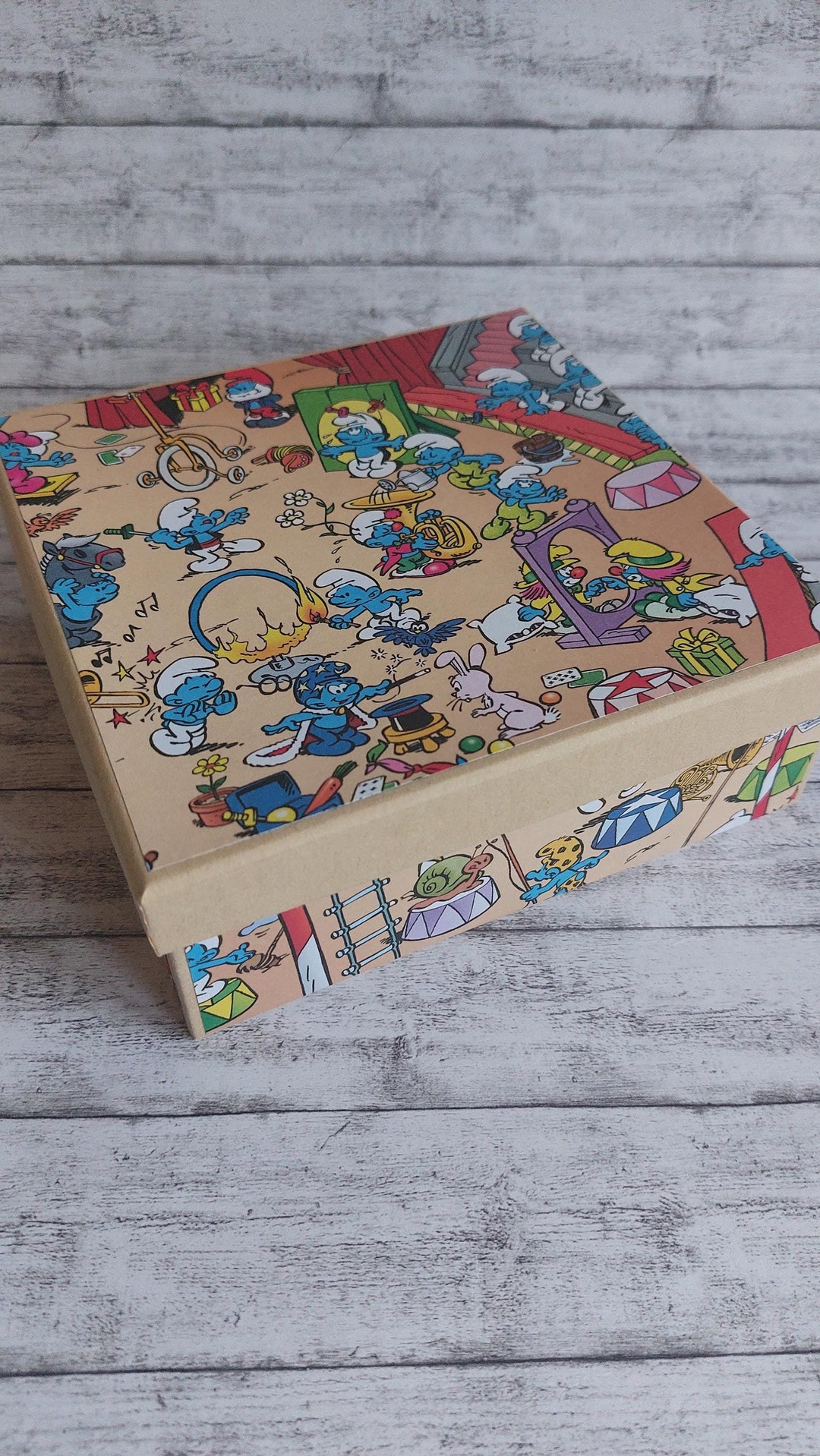 Gift Box Smurfs Hidden Object Book Comic Smurfette Circus Play Circus ...
