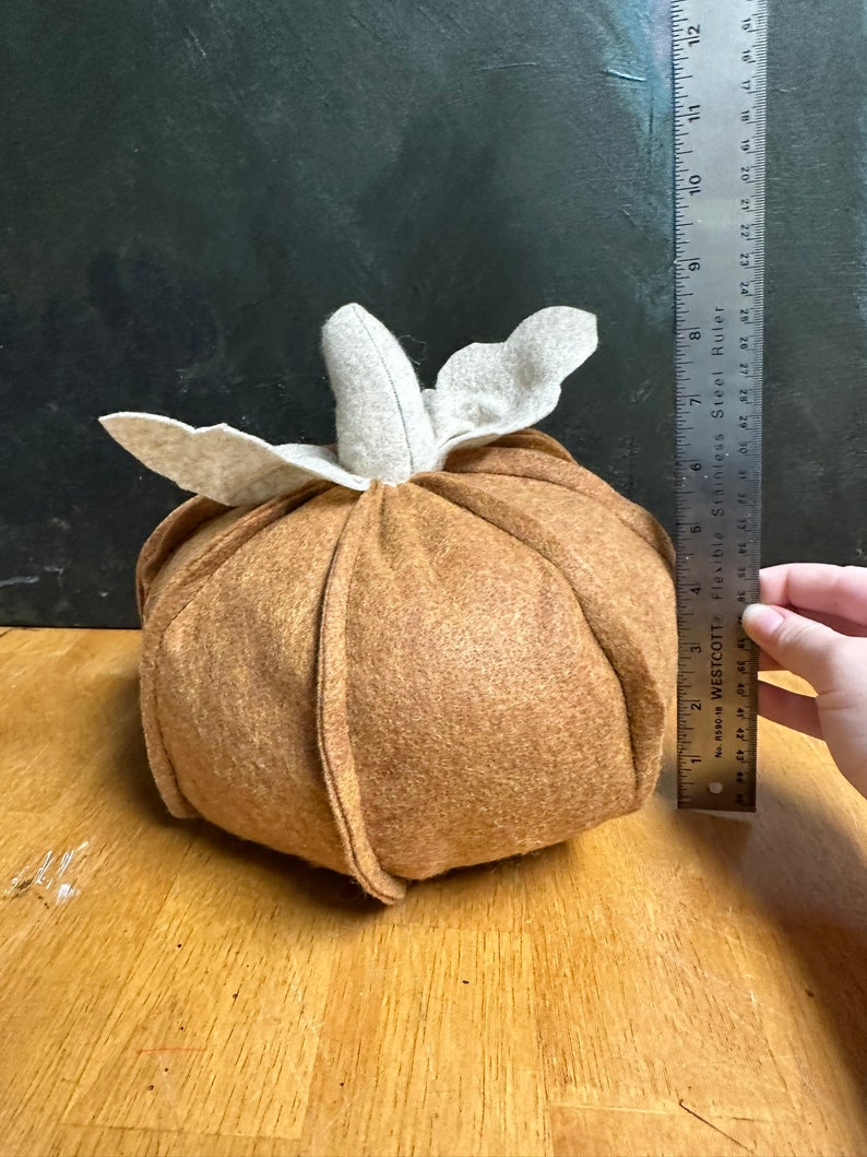 Plush Felt Pumkin, Halloween Decoration, Plushie, Stuffed Pumpkin - Etsy