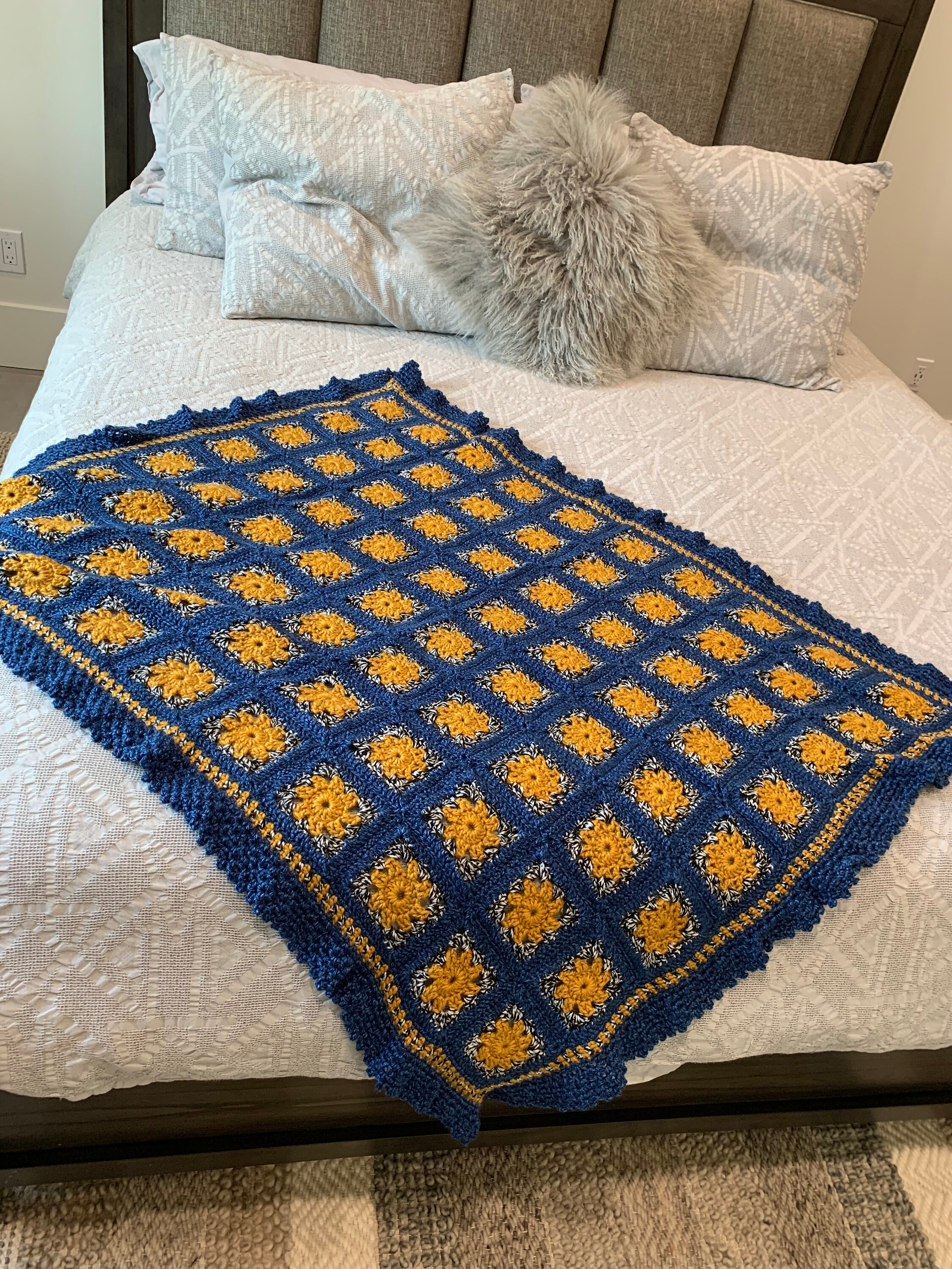 A Beautiful Handcrafted Crocheted Pinwheel Delight Granny Square Afghan ...