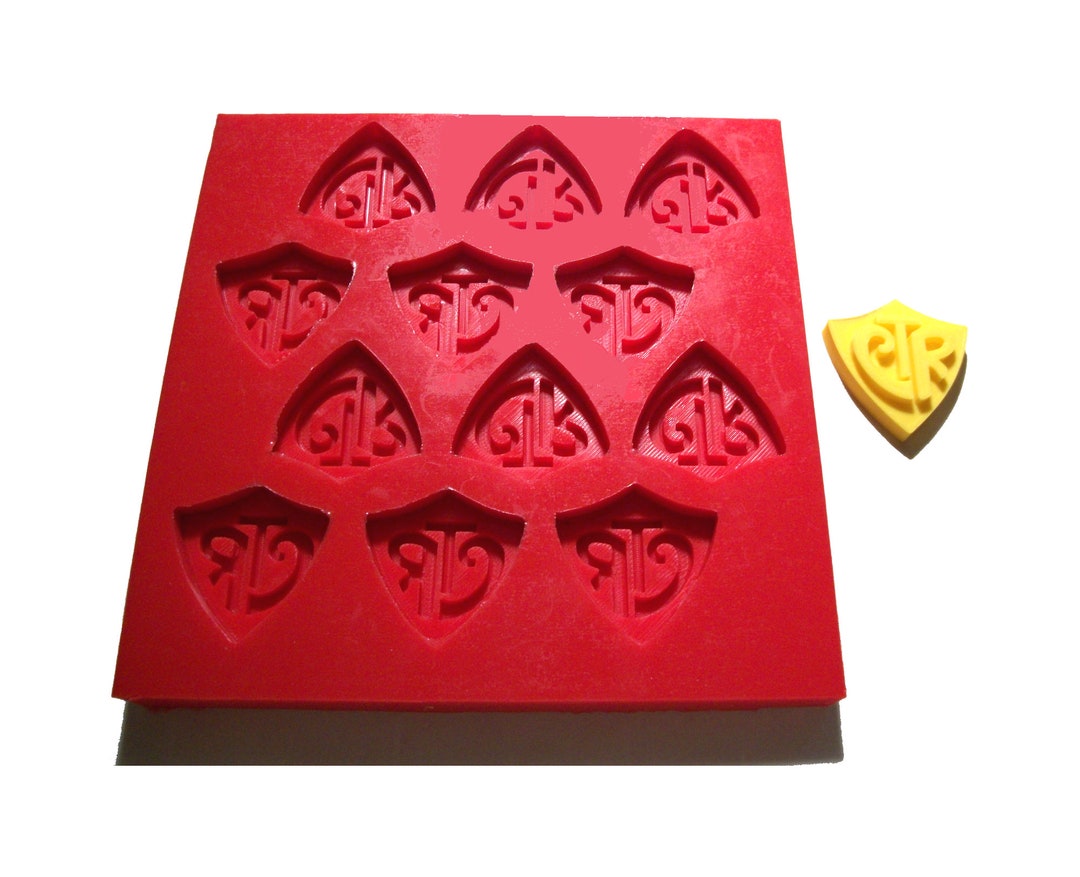 Silicone Mold for 1.5 Inch CTR Shields - Etsy