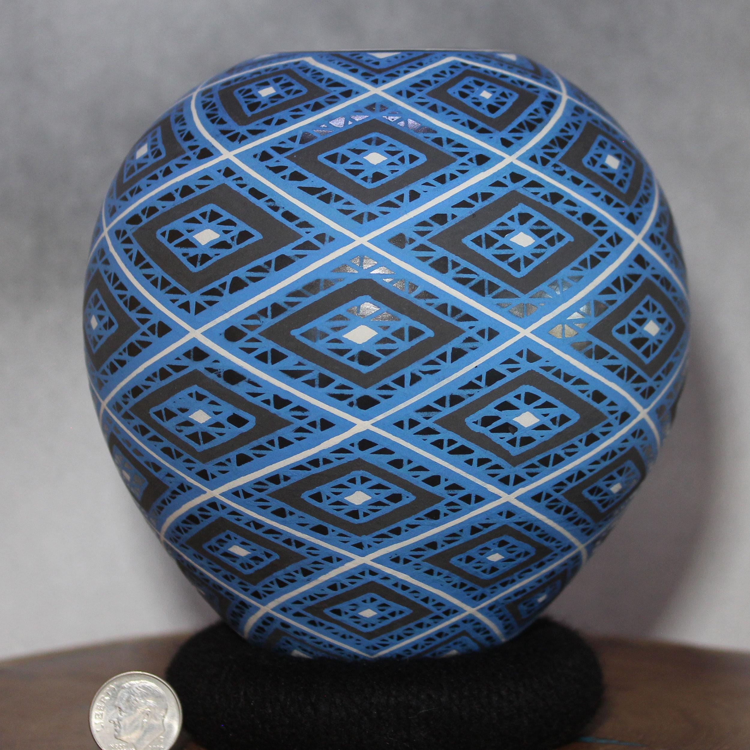 Mata Ortiz Pottery Vase by Señor Silva, Blue Diamond Pattern - Etsy