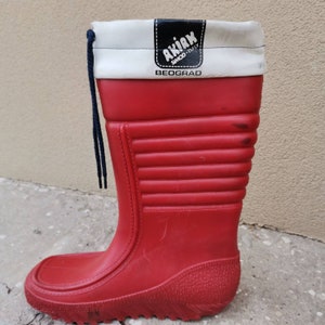 Vintage Red AKIAK SIMOD Hipster Style Yugoslavia Rubber - Etsy