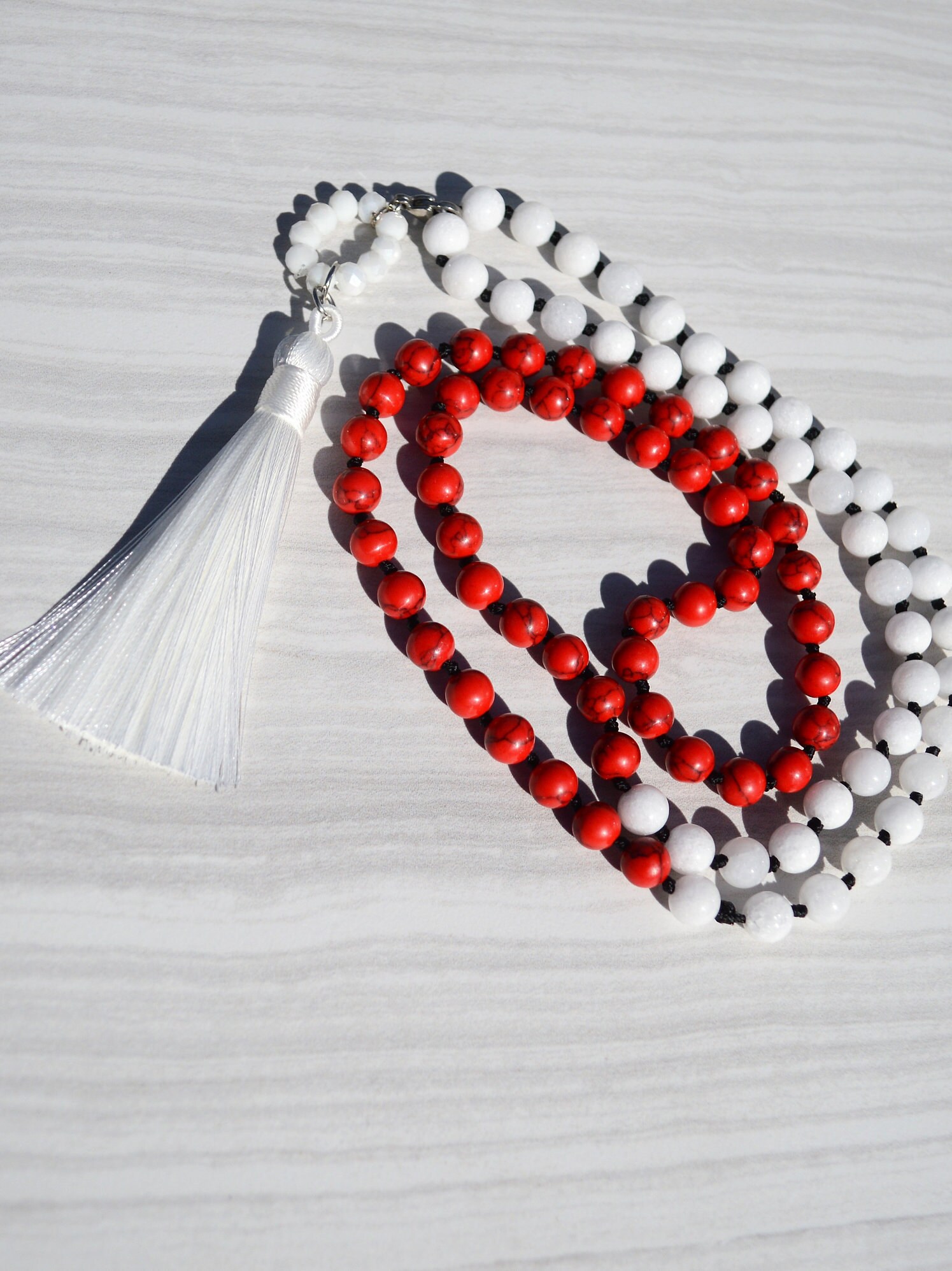 Rote und weiße lange Halskette, Quaste lange Halskette für Frauen ...