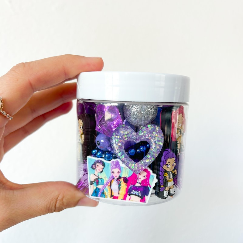 Huntrix Valentines Box - Etsy