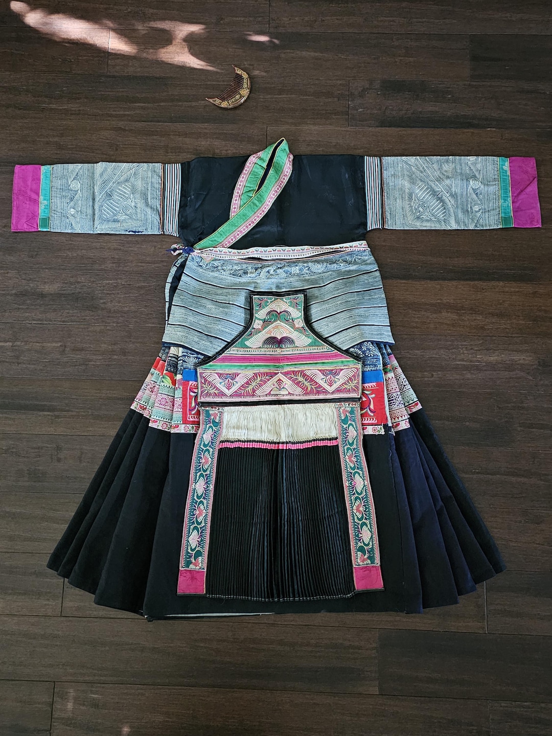 Vintage Side Comb Miao/hmong Sua Set - Etsy