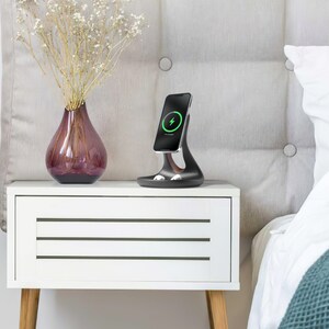 Magsafe Wireless Charging Dock for iPhone 12,13,14,15 | Vertical ...