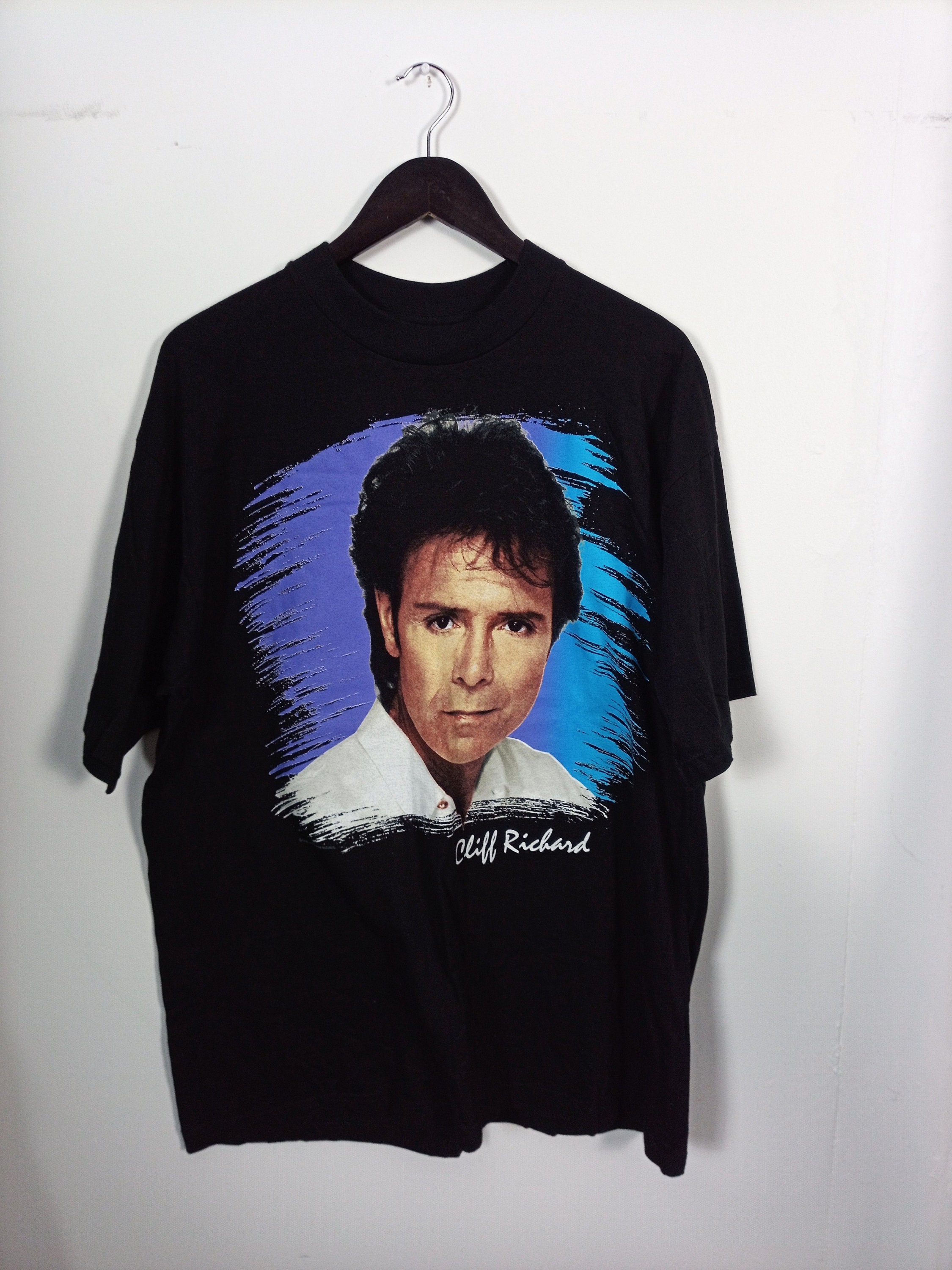 Vintage Cliff Richard Tshirt Cliff Richard 1994 Tour Tshirt Cliff ...