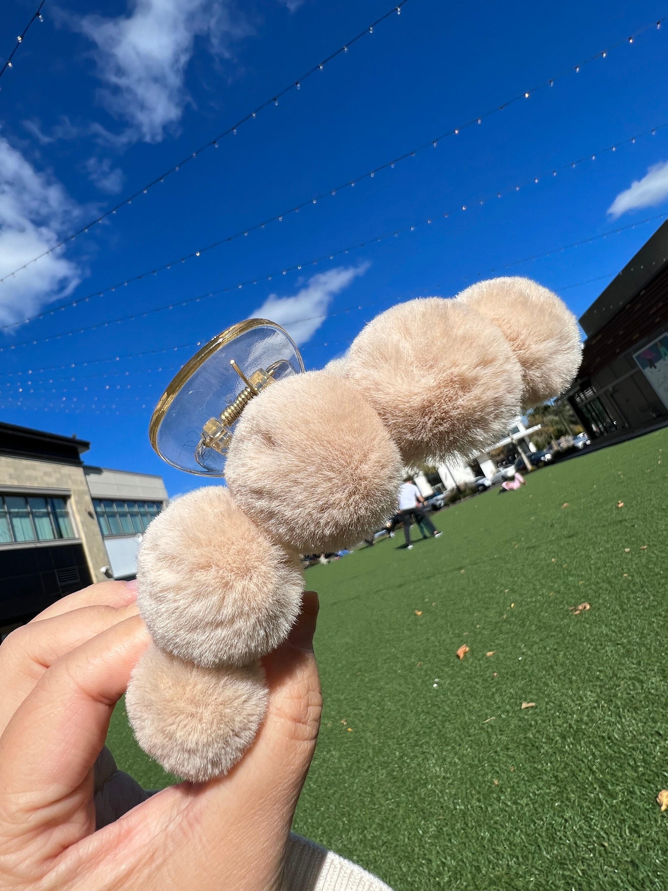 Extra Large Plush Hair Claw Clips, Fuzzy Hair Catch Barrette, Winter ...