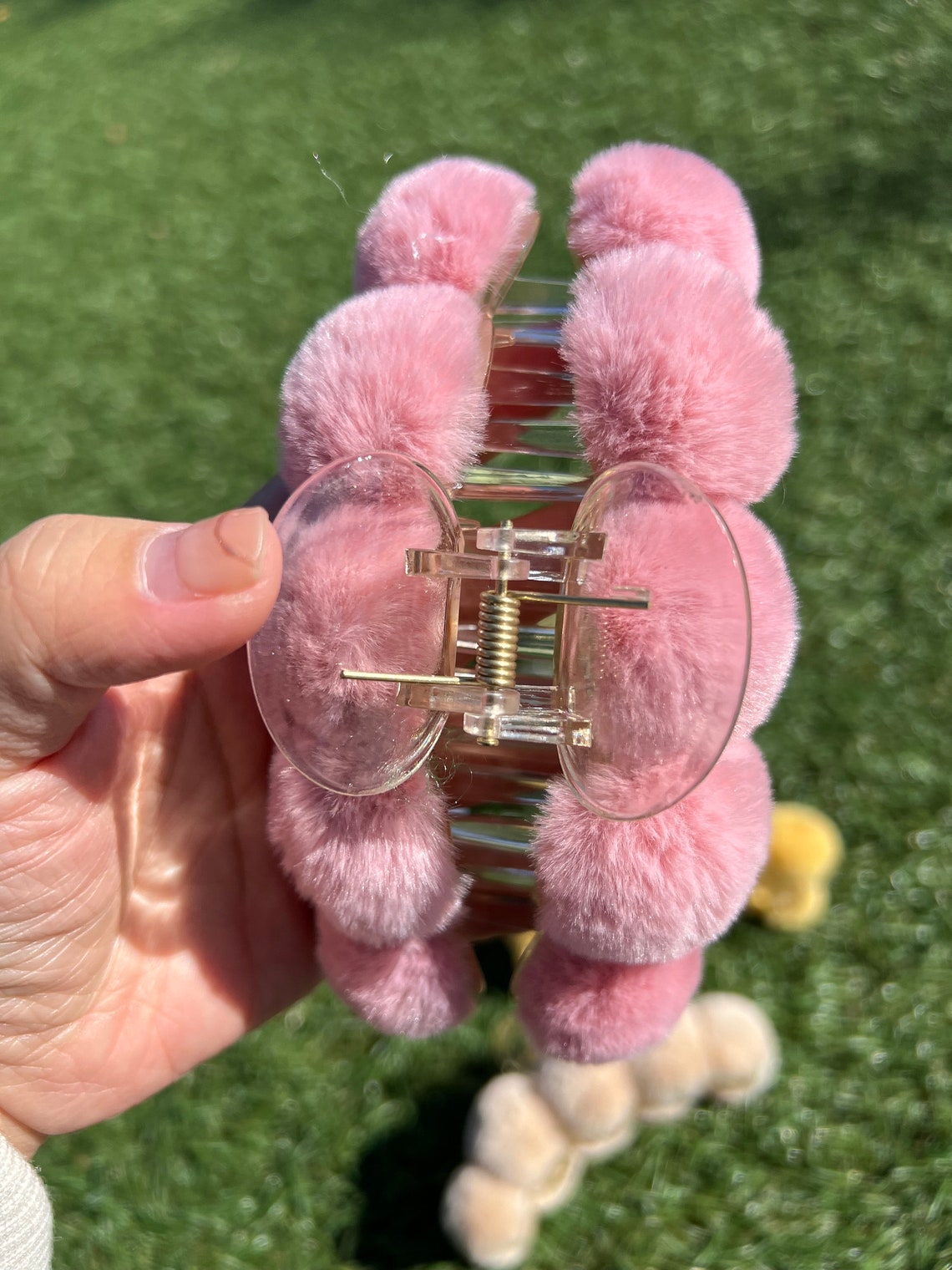 Extra Large Plush Hair Claw Clips, Fuzzy Hair Catch Barrette, Winter ...