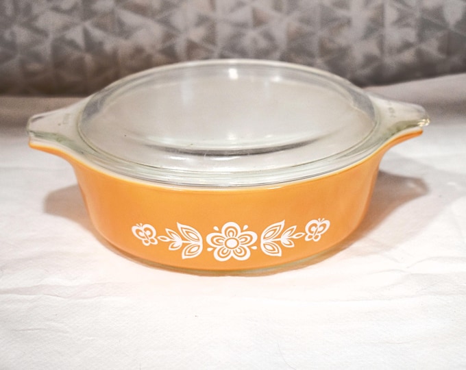 Vintage Gold Butterfly Pyrex Ovenware Dish With Clear Lid, Round Gold ...