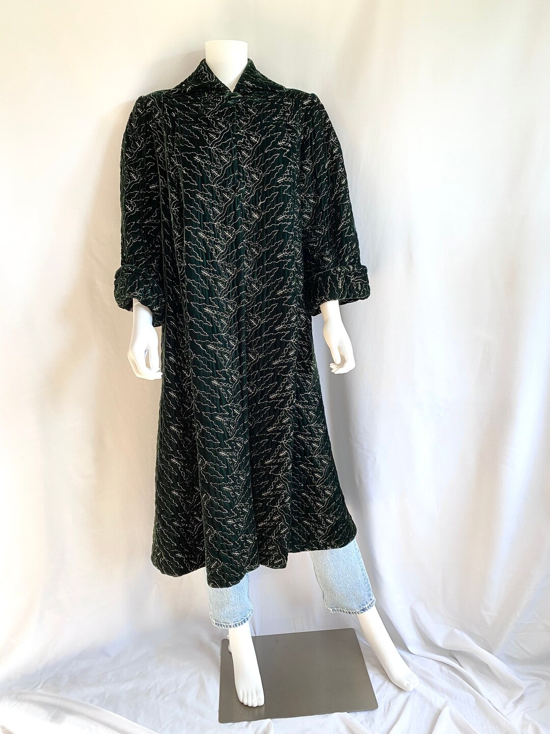 Vintage 1950s Hunter Green Velvet Gold Embroidered Coat - Etsy