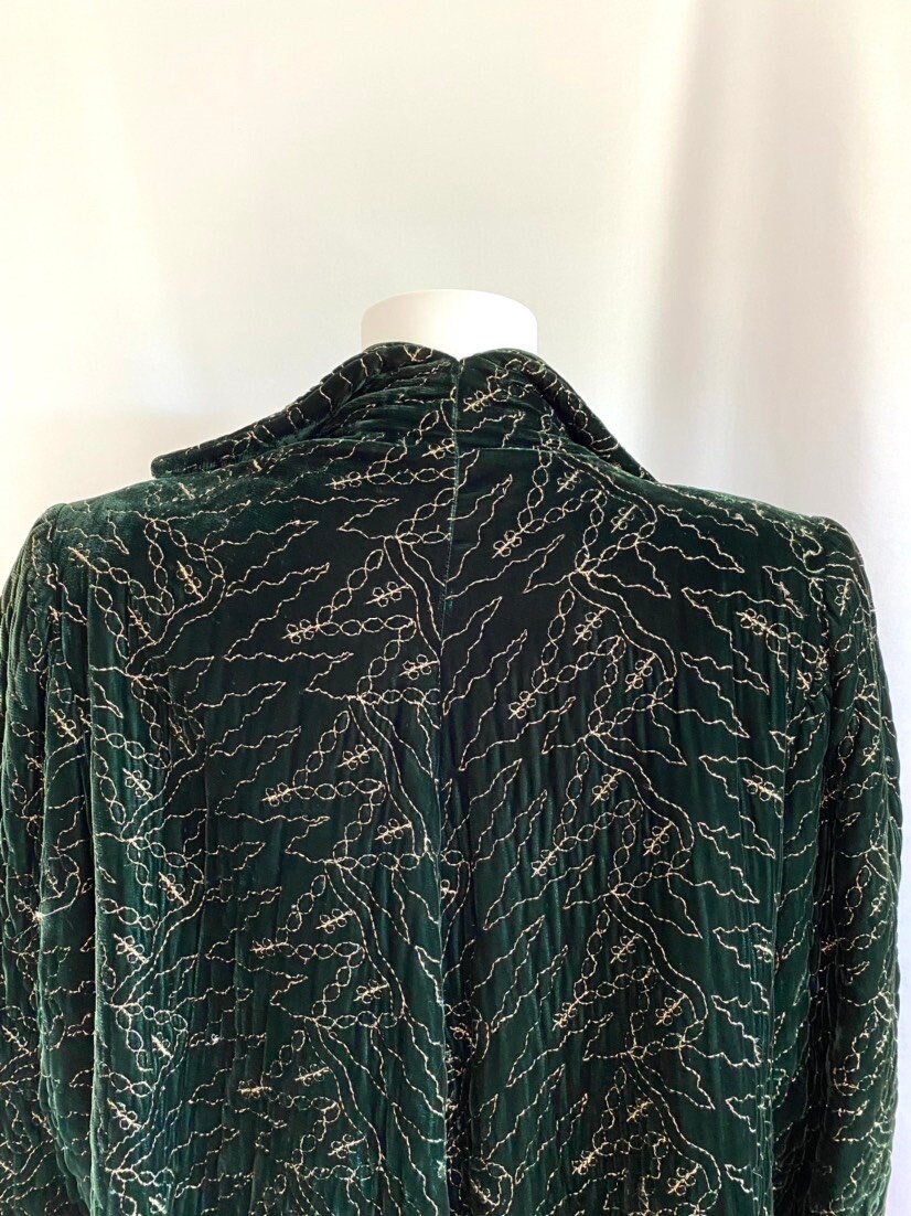 Vintage 1950s Hunter Green Velvet Gold Embroidered Coat - Etsy