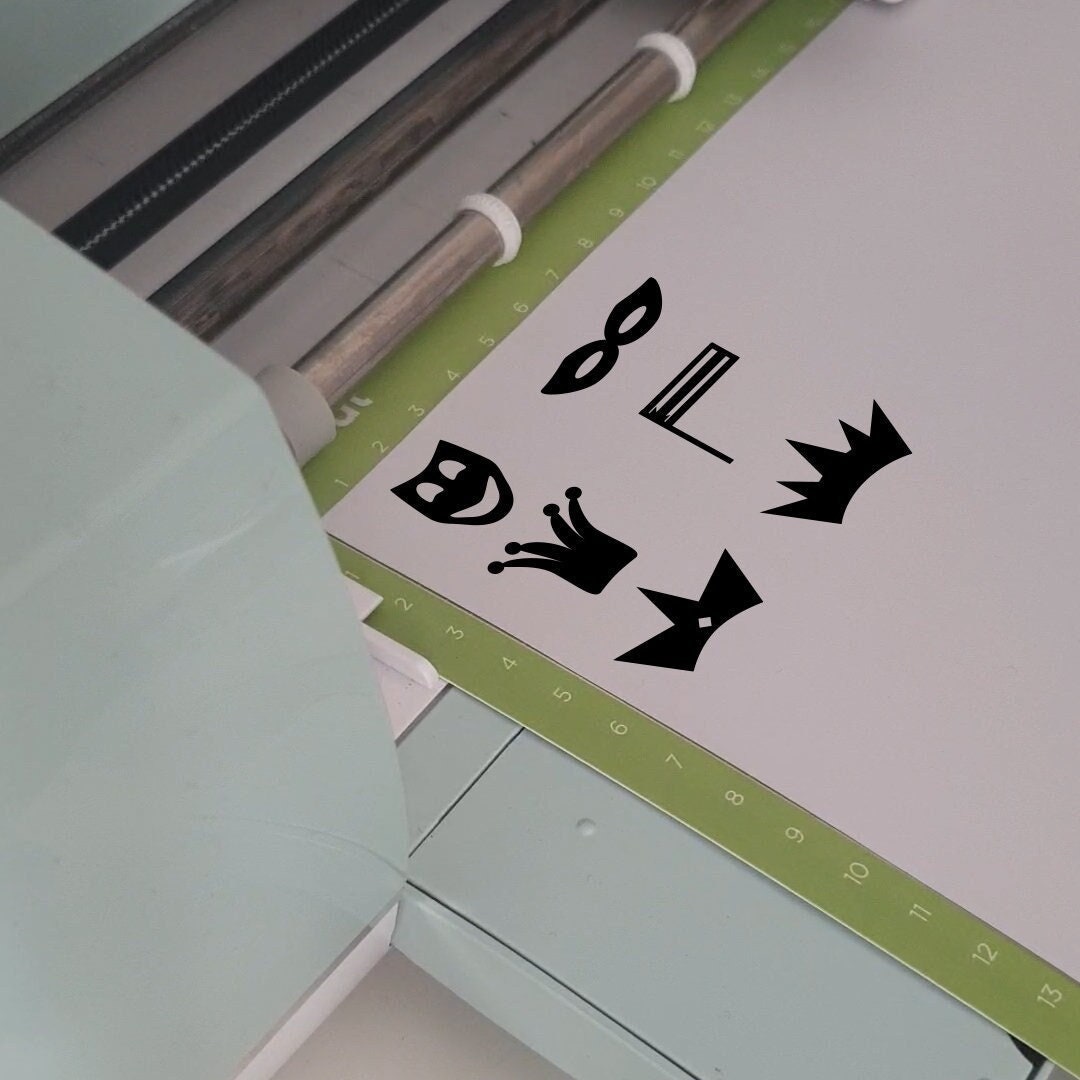 Purim SVG Cut Files, Masks, Grogger, Crowns and Clown Hat SVG and PNG ...