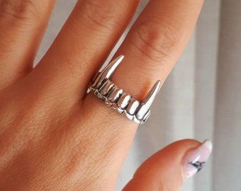 Vampire Teeth Ring | Etsy