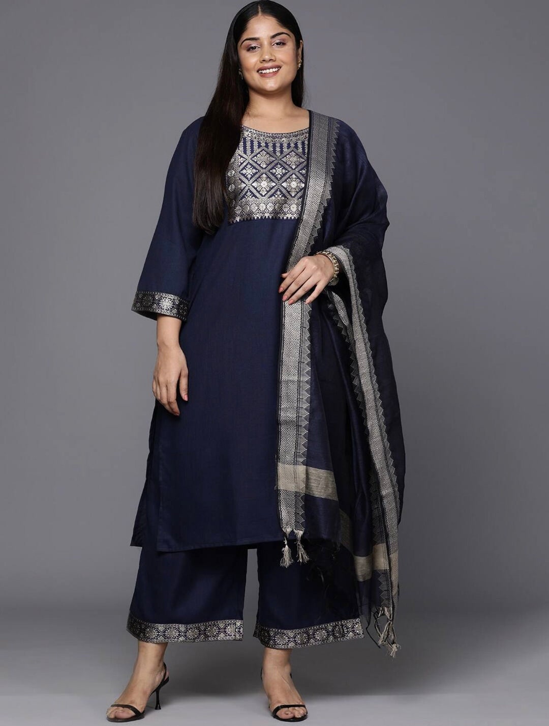Plus Size Kurta Set for Women Ethnic Motifs Yoke Design Kurta With ...
