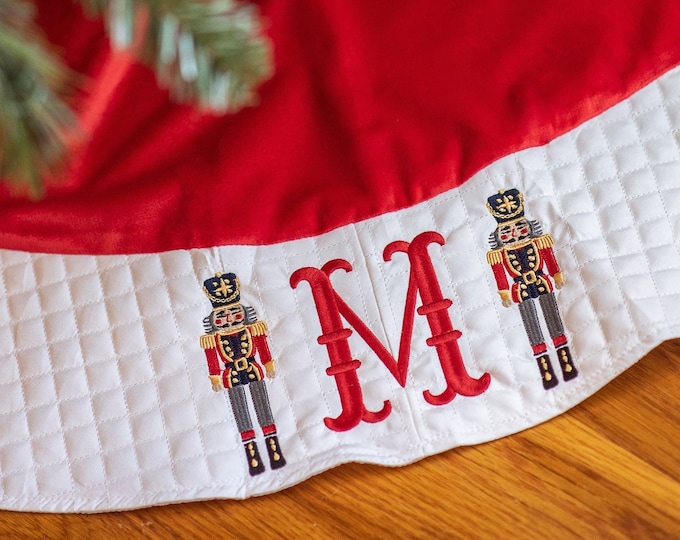 Embroidered Christmas Tree Skirt/classic Red Velvet Tree Skirt ...