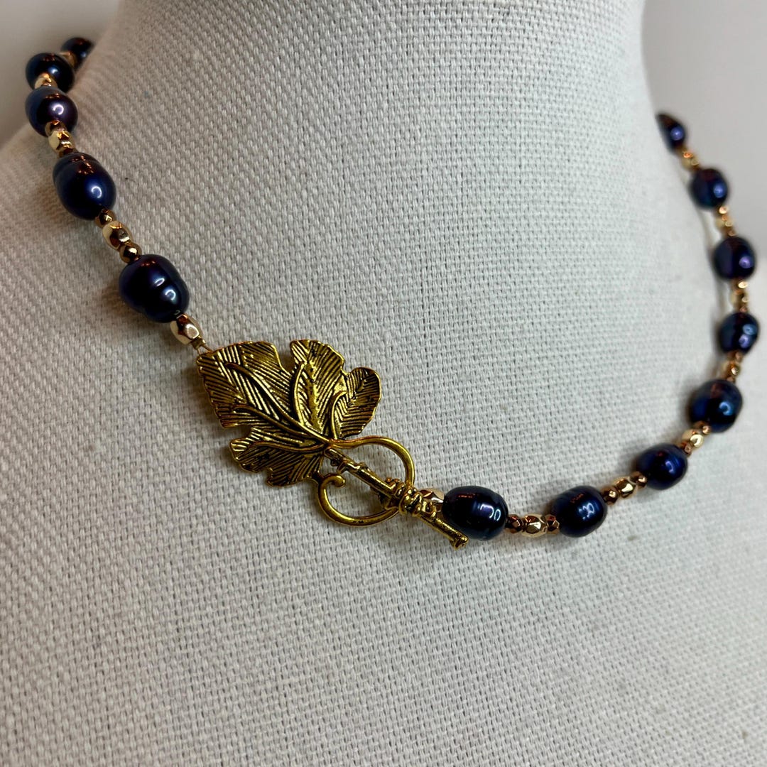 Dark Plum Pearl Necklace, Gold Leaf Clasp - Etsy