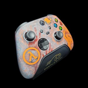 Half Life Headcrab and Gordon Freeman Xbox Remote Custom Controller ...