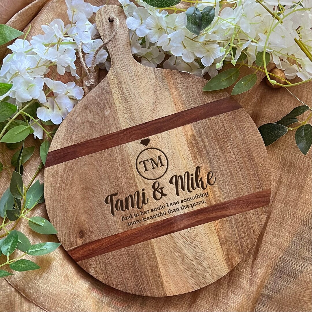 Custom Round Pizza Board With Handle, Invitation Gift, Engagement Gift ...