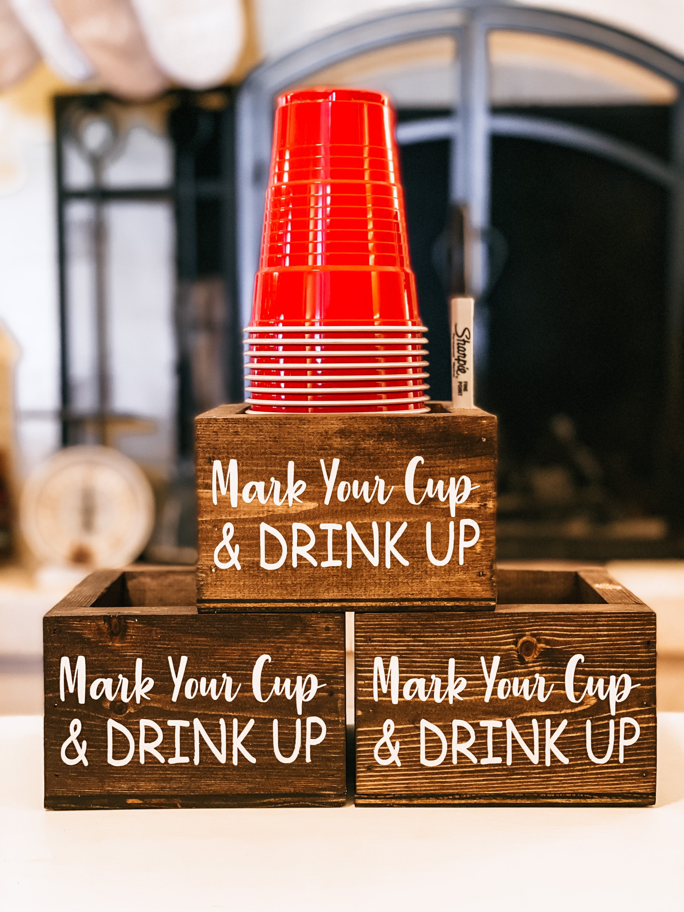 Mark Your Cup & Drink Up Party Cup and Marker Holder - Etsy.de
