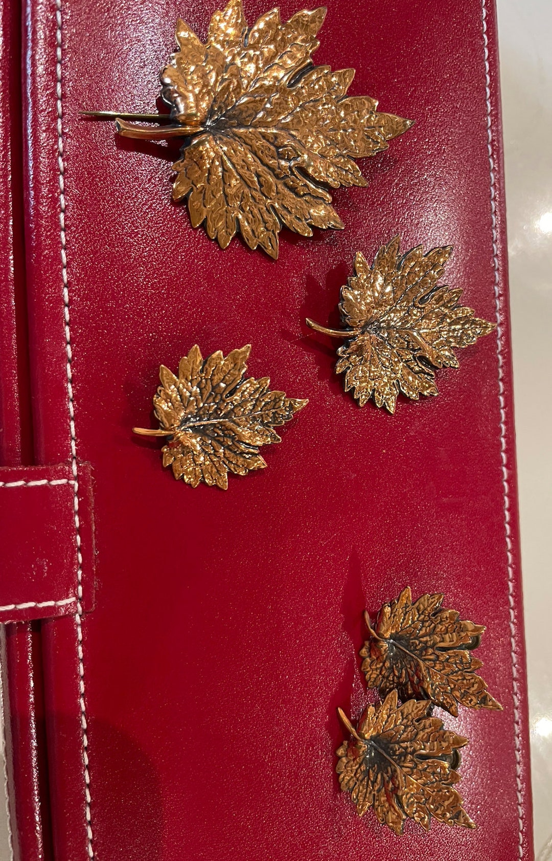 Vintage Brass Maple Leaf Jewelry Set: Three Pins and Screwback Earrings ...