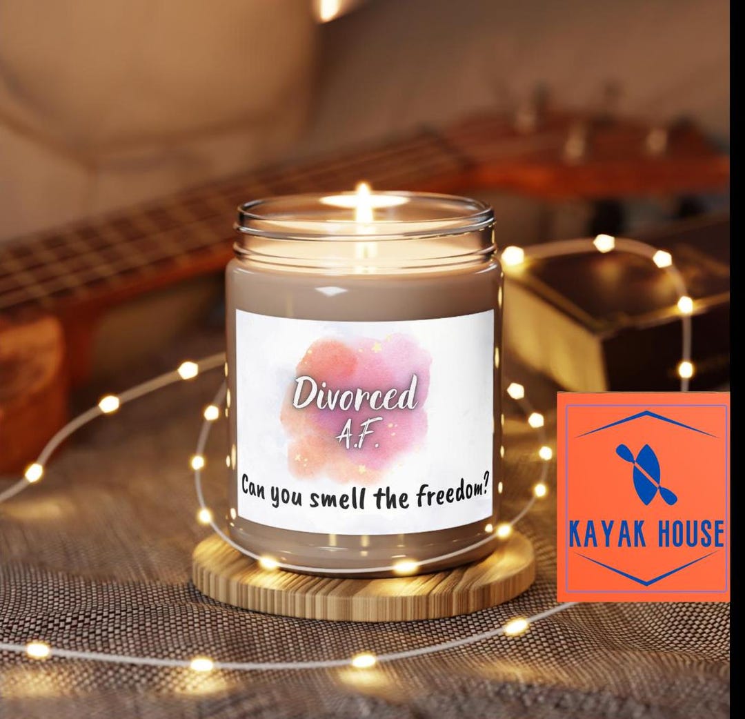Divorced AF Candle: Funny Breakup Gift, Smell the Freedom, 9oz Soy Wax ...