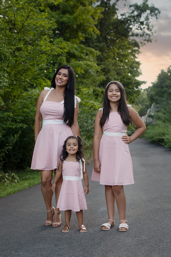 Mommy and Mini Matching Dresses Mommy and Mini Outfits Mommy | Etsy