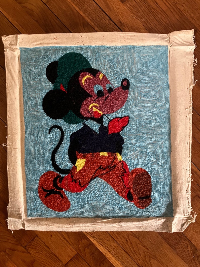 Vintage 70’s Latch Hook Walt Disney Mickey Mouse Canvas Crocheting Yarn ...