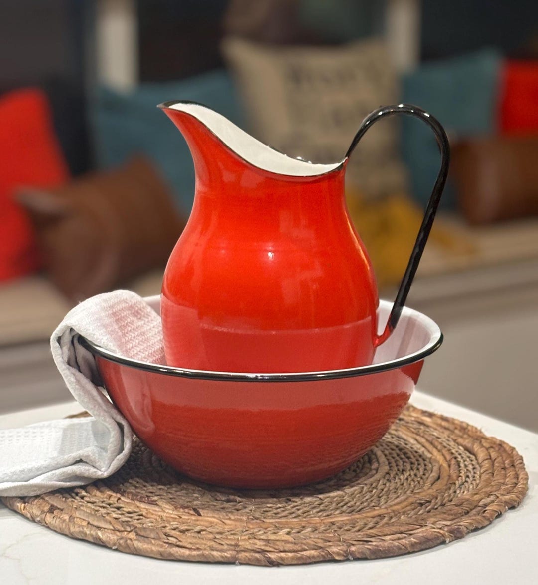 Vintage 1940's Poland Porcelain Enamelware Pitcher and Bowl Basin ...