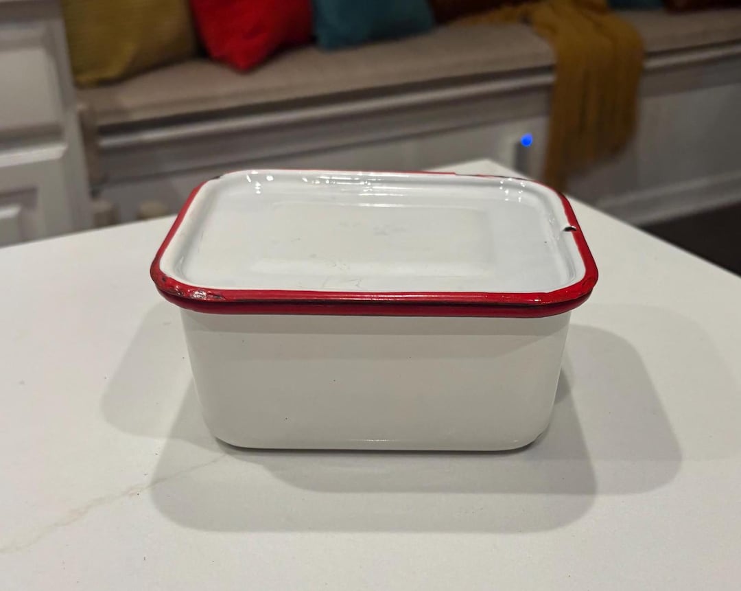 Vintage 1940's White With Red Trim Enamelware Refrigerator Storage ...