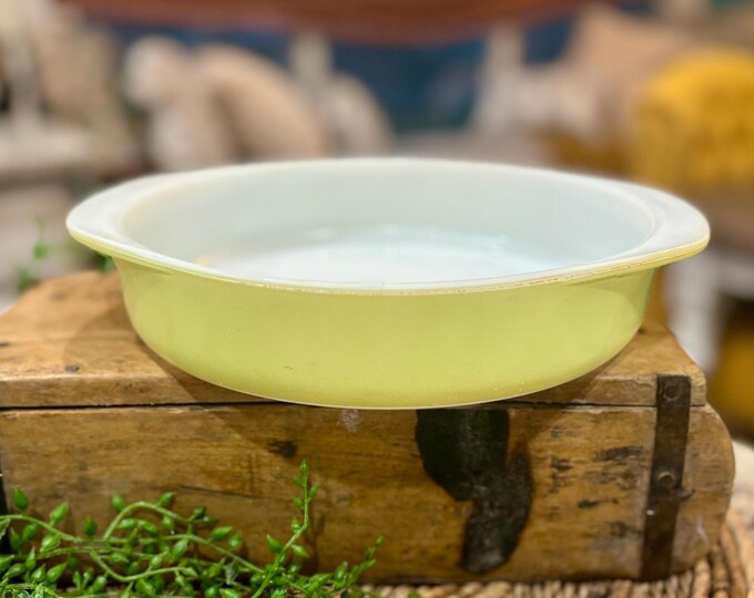 Vintage Pyrex Lime Green Cake Pan - Pyrex #221 Round 8” Pie Casserole ...