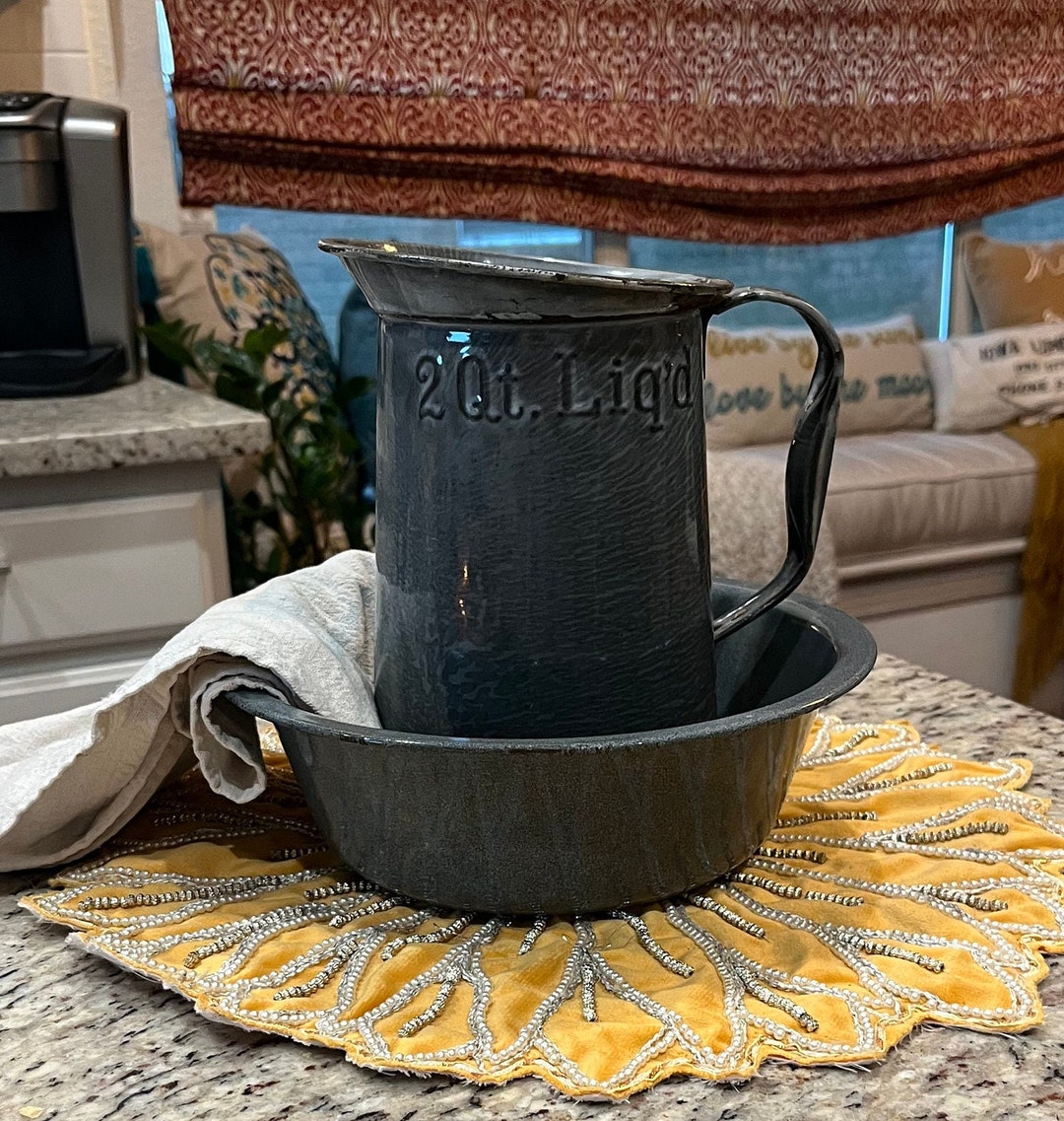 Vintage 1900's Gray Enamelware Graniteware Two Quart Pitcher and Bowl ...