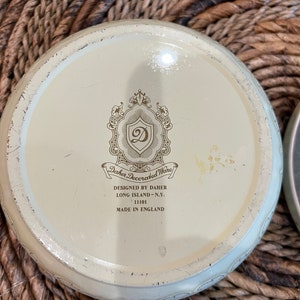 Vintage 1940's Daher Ware Tin Container Made in England, Long Island ...