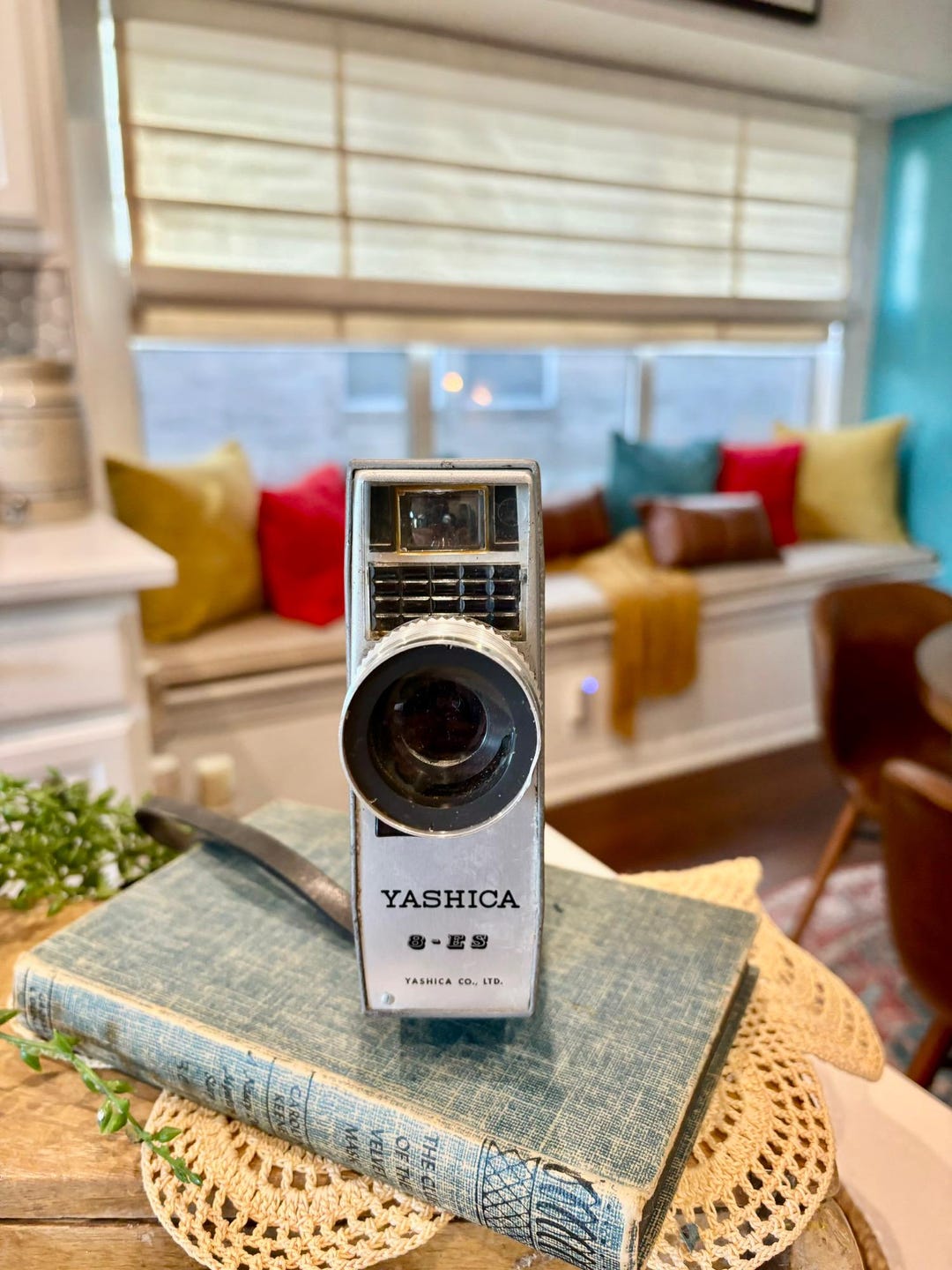 Vintage 1959 Yashica 8-ES 8mm Movie Camera – Appears Functional ...