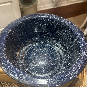 Vintage 1940's Navy Blue Speckled Graniteware Enamelware Chamber Pot ...