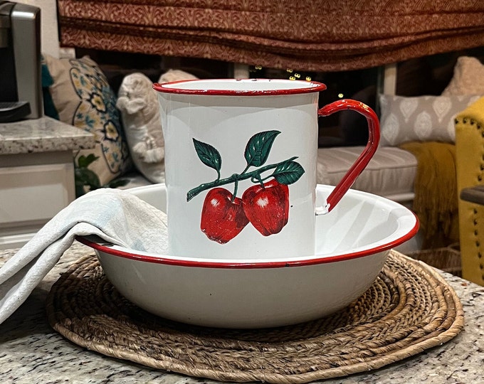 Vintage RARE 1940's Enamelware Pitcher, White With Red Apples Pitcher ...