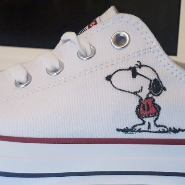 Snoopy Converse - Etsy