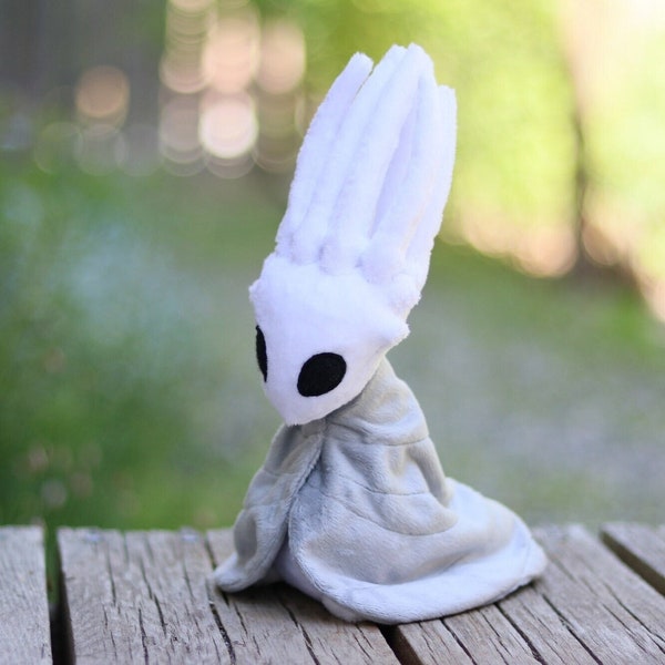 Hollow Knight Pale King Plush - Etsy