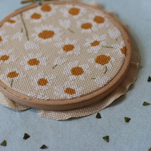 Daisy Embroidery, Simple Cross Stitch Pattern for Beginners. - Etsy