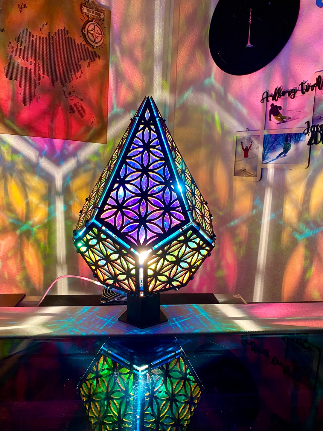 Pyramid Spectrum Lamp "flower of Life" - Etsy