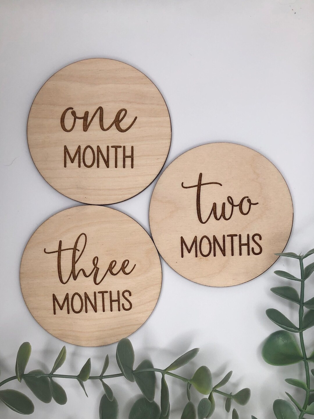Wooden Monthly Milestone Discs for Baby Photos | Newborn Milestone ...