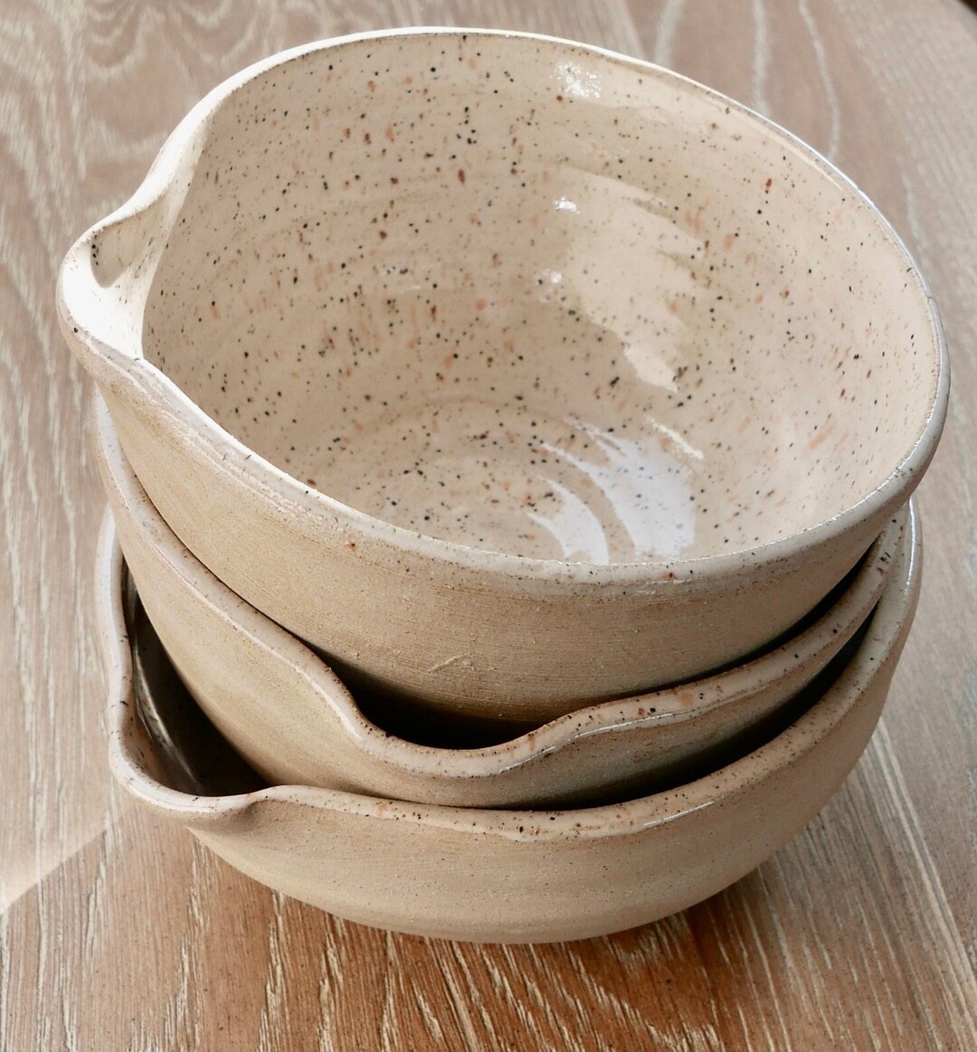 Small Pouring Bowl With Spout, Hand Thrown Stoneware, Vanilla Speckled ...