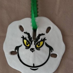 Handmade GRINCH 3 Sand Dollar Ornament - Etsy
