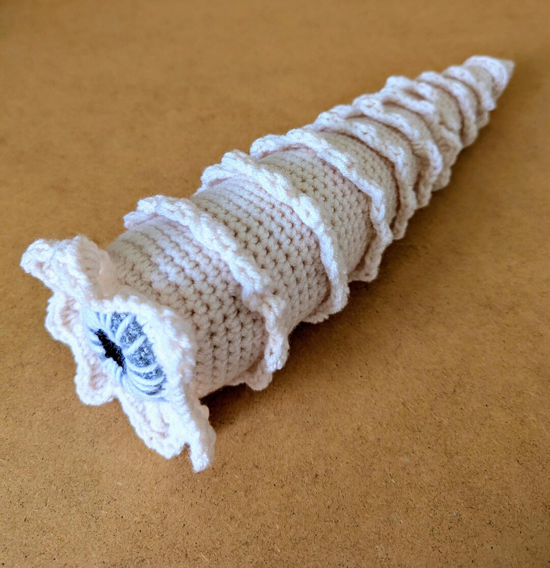 Shai Hulud, Dune, Hand-knitted, Amigurumi, Sandworm Plush. - Etsy