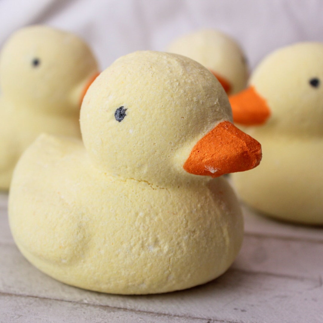 Duck Bath Bomb | Squeaky Clean | Surprise Color Bath Bomb - Etsy