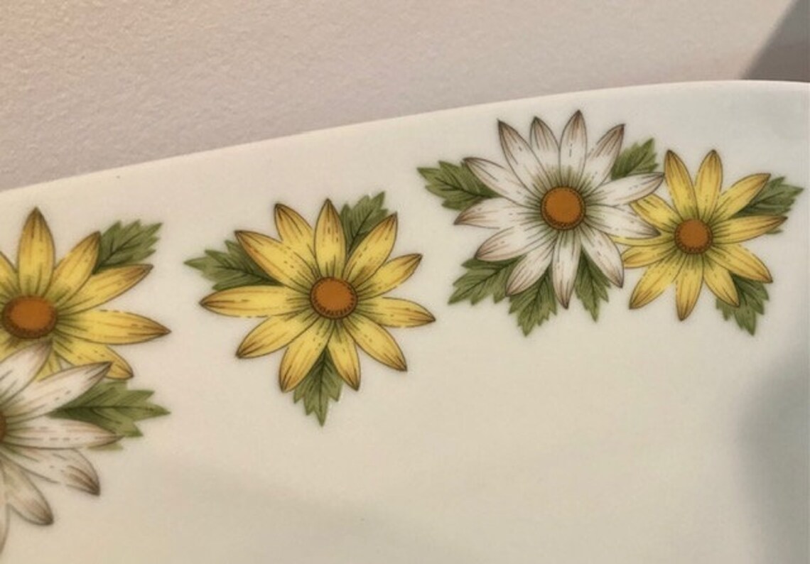 Noritake Marguerite Daisy Flower Pattern Oval-shaped Porcelain - Etsy