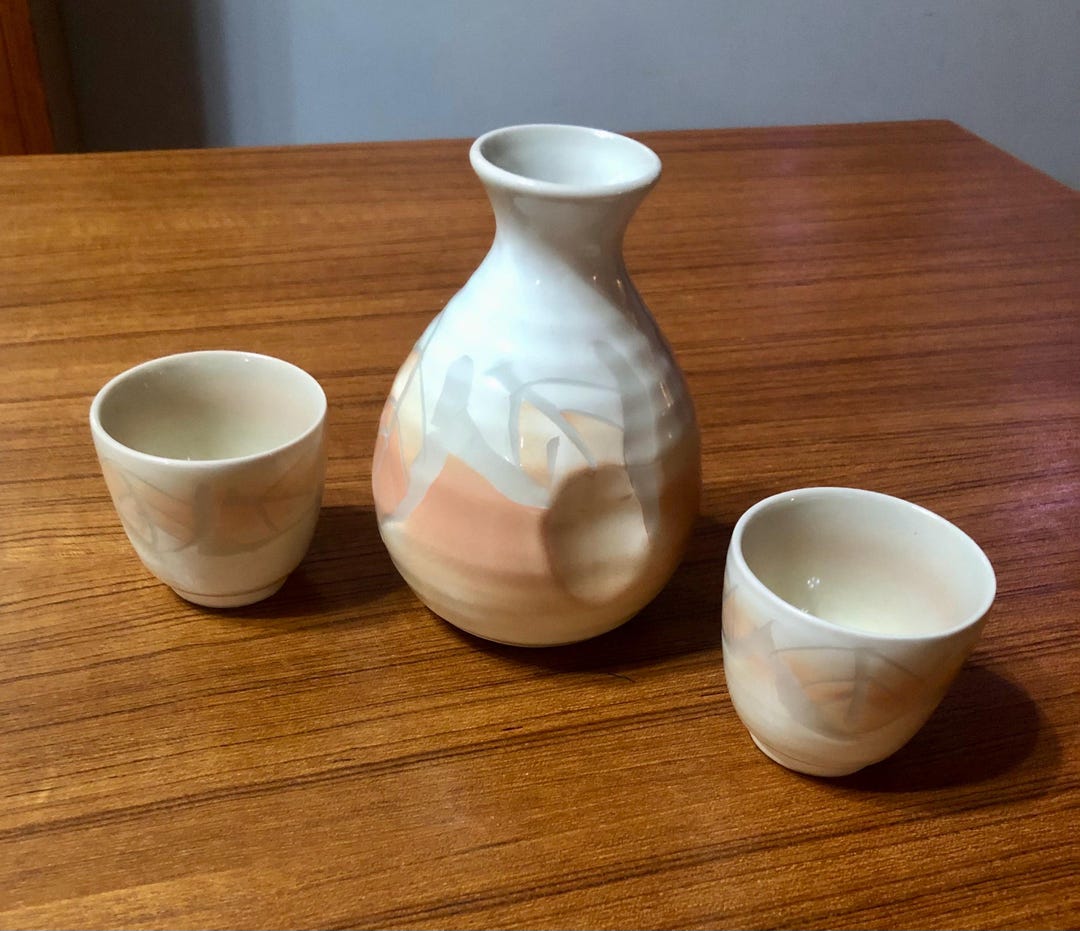 Japanese Pottery Osaka Saki Set Peach Beige Gray Nature Leaf Pattern ...
