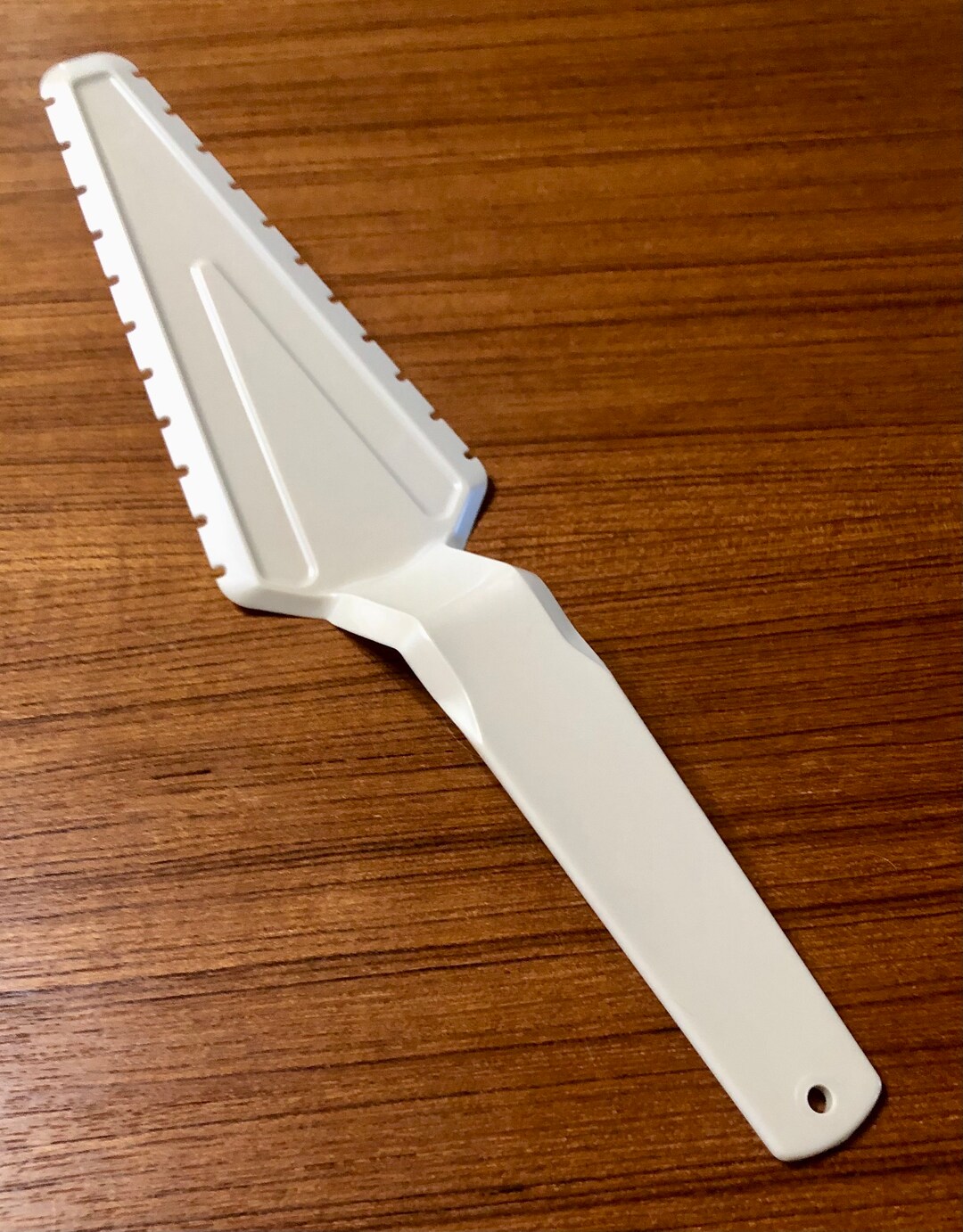 Tupperware Cut N Serve Pie Cake Pizza Dessert Server #1228 Serrated ...