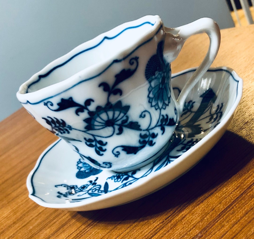 Blue Danube China Meissen Blue Floral Onion Pattern Coffee Tea Cup and ...