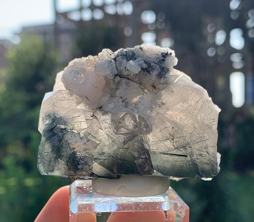 Undamaged Quartz Crystals With Rare Green Rutile / Riebeckite ...